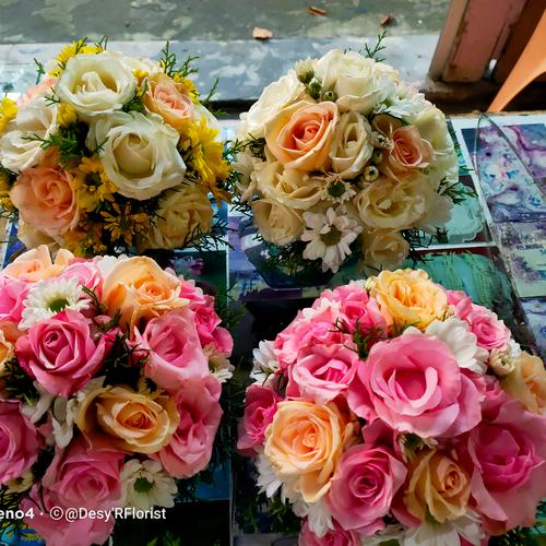 Jual rangkaian bunga meja bulat - Kota Surabaya - desyfloristsby ...