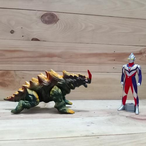 Jual figure ultra hero ultraman tiga ultra monster gakuma beta kaiju ...