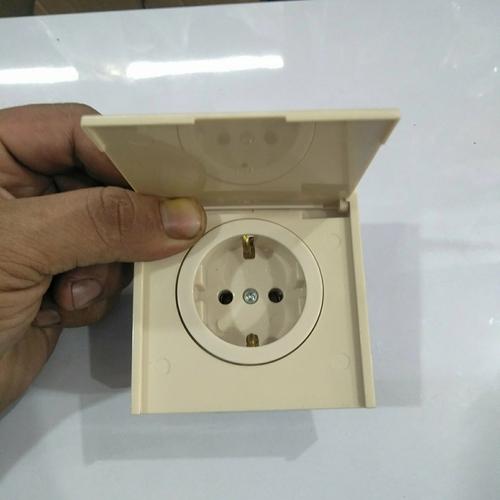 Jual broco stop kontak tutup indoor - Kota Tangerang - cahaya terang ...