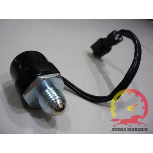Jual SWITCH MUNDUR ISUZU ELF NKR66 NKR71 SWITCH ATRET BACK UP SWITCH ...