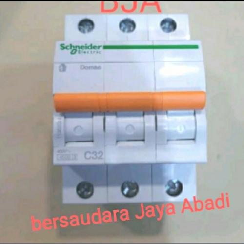 Jual Mcb 3pas 32Amper Schneider/Mcb 32Amper 3pas/Mcb Schneider 32amper ...