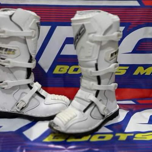 Jual Sepatu cross kulit asli motor trail - Kab. Garut ...