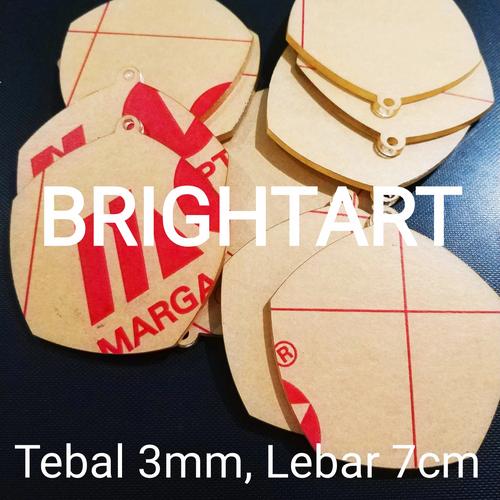 Jual Medali Akrilik Segi Lima Melengkung 3mm Ukuran 7cm - Bening - Kota ...