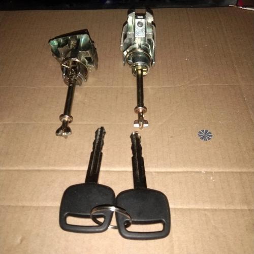Jual KUNCI PINTU / DOOR KEY SET TOYOTA COROLLA ALTIS CAMRY - Jakarta ...