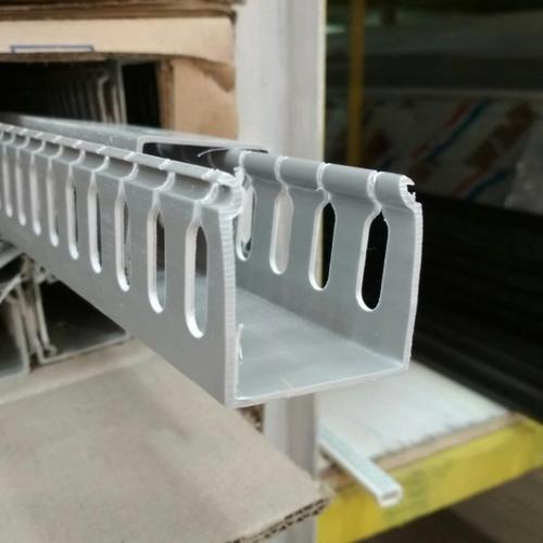 Jual Kabel duck 45x45 / Wiring Duct 45x45 lubang - Jakarta Pusat - ZS ...