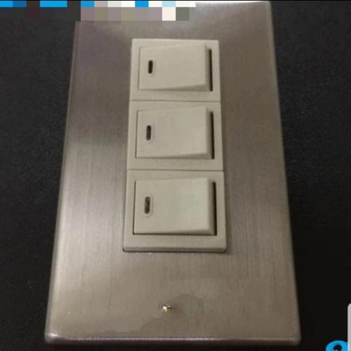 Jual Saklar sakelar 3 gang triple 3gang triple panasonic stainless besi ...