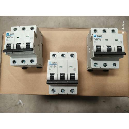 Jual MCB Fuji 3POLE DF10 10KA 3 Phase 3 Pole 2A 4A FUJI SNI - 2 ...