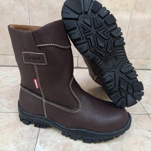 Jual sepatu safety Kickers boot proyek ujung besi - Hitam, 43 - Kota ...