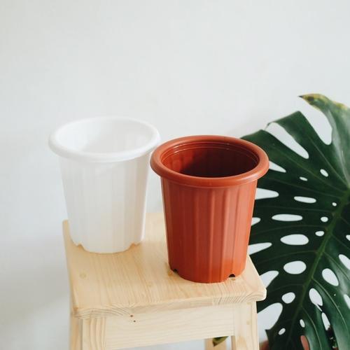 Jual POT Bunga YOGAP YPT 17 | Pot Tanaman Plastik Putih Merah Bata ...