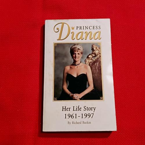 Jual Princess Diana her life story 1961-1997 - Richard Buskin - Jakarta ...