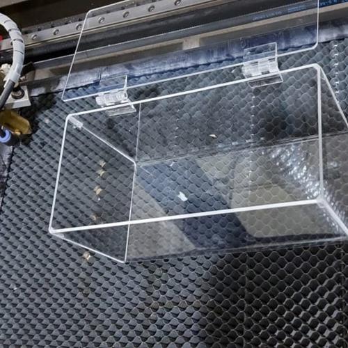 Jual Kotak Akrilik Acrylic tempat Masker 21x10x10 - Kab. Bogor ...