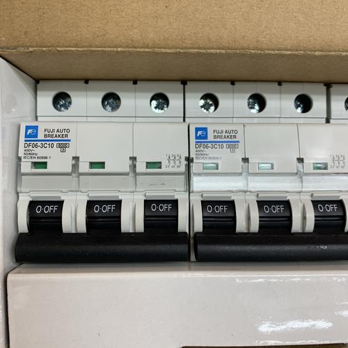 Jual MCB Fuji 3POLE 6KA 3Pole 3Phase 50 63 Ampere FUJI ELECTRIC SNI - 63A - Jakarta Pusat - Dua ...