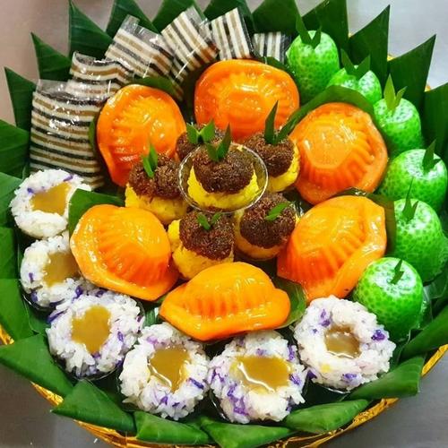 Jual Kue Basah Tampah / Jajanan Pasar / Snack Box / Hantaran - 30 pcs ...