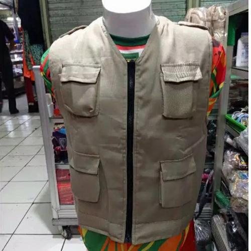 Jual rompi cream#rompi lapangan#rompi oblong - L - Jakarta Pusat ...