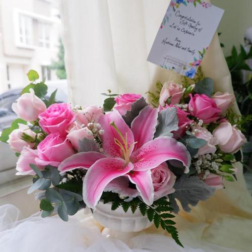 Jual Lily vas arangement karangan bunga segar tangerang rangkaian bsd ...