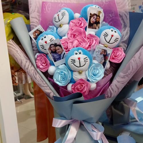 Jual Doraemon + Buket Bunga Birthday, Boneka Doraemon Pink - tanpa ...