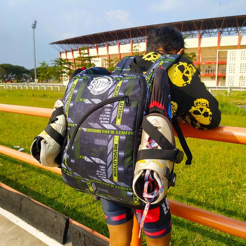 Jual Skatebag/ Tas Sepatu Roda / Slica skate bag - Batik, Tanpa Nama ...