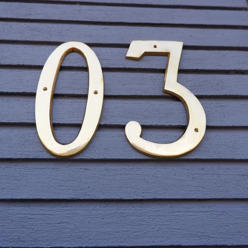 Jual PLAT NOMOR NOMER RUMAH ANGKA TEMPEL DINDING RUMAH BAHAN KUNINGAN ...