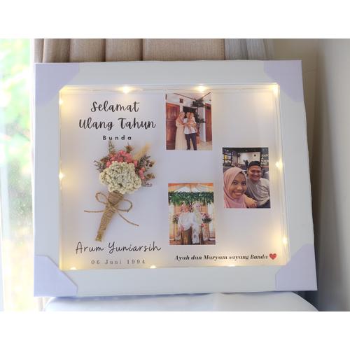 Jual Pigura Frame 3D Bunga Kering 25x30 cm dengan Lampu Hadiah Wisuda ...