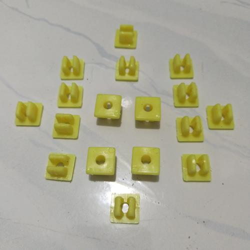 Jual kancing klip dudukan baut dan lampu mobil universal original ... Jual kancing klip dudukan baut dan lampu mobil universal original ...