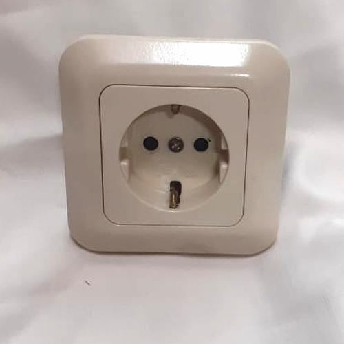 Jual Stop Kontak Gracio Cream Broco 4151-11 - Jakarta Barat - Sukses ...