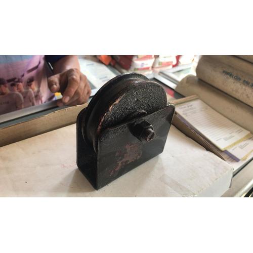 Jual roda pagar besi 10 cm rel rell behel pintu gerbang rail - Jakarta ...