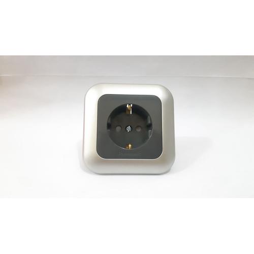 Jual Stop Kontak Grounding CP WEJP 1121-7 Panasonic - Red Wine - Kab ...