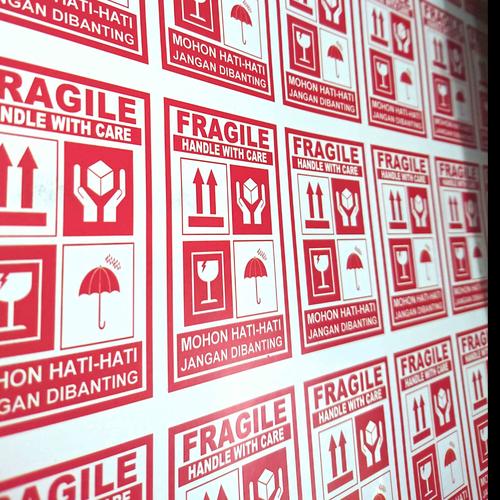 Jual STICKER FRAGILE POTRAIT - Jakarta Selatan - royal_os | Tokopedia