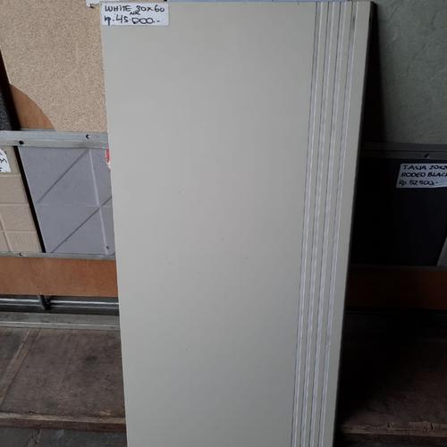 Jual stepnosing granit tangga 30x60 - Hitam - Kota Yogyakarta ...