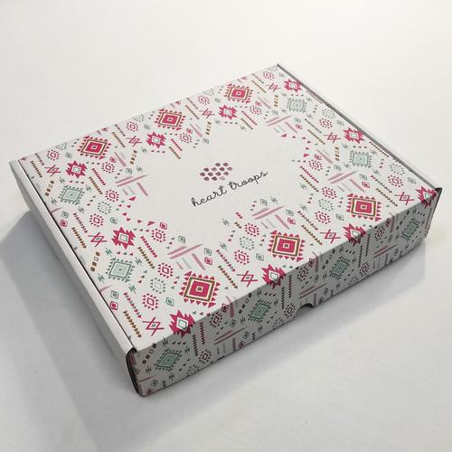 Jual Custom Box Packaging (30x25x6 cm) Full Color - Box Baju Kaos ...