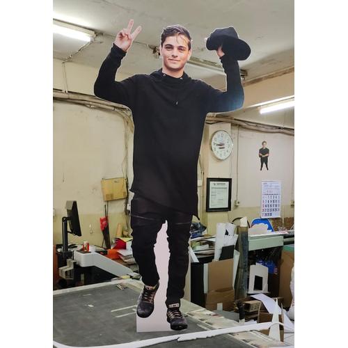 Jual Human Standing Board (Custom) / patung lembaran manusia - Jakarta ...