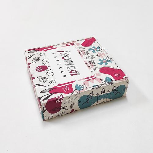 Jual Custom Box Packaging (25x25x7 cm) Full Color - Box Baju Kaos ...