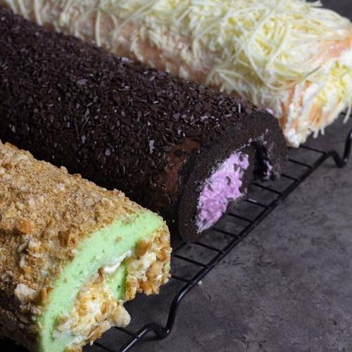 Jual Bolu Gulung MENARA / Bolu Stim MENARA Medan - Oleh Oleh Khas Medan ...