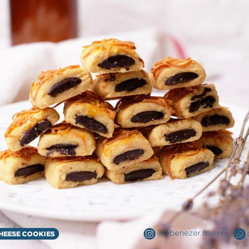 Jual Choco & Cheese Cookies - besar - Kota Surabaya - Ebenezer Bakery ...