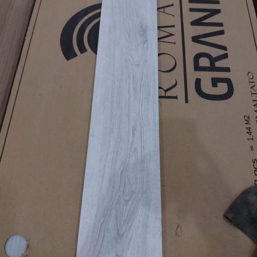 Jual Granit Roman Motif Kayu dNorth White Ukuran 15x90 - Jakarta Barat ...