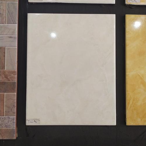Jual Keramik Dinding 20x25 Asia Tile / Keramik Kamar Mandi 20x25 Glossy ...