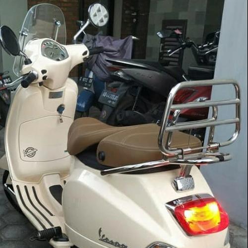 Jual Backrack Vespa Lx dan S.Aksesoris Rak Sandaran Vespa Modern/Back ...