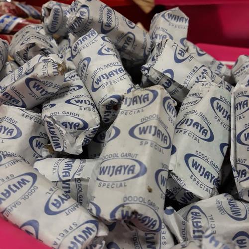 Promo 500 gram Jenang Dodol Garut Kertas Setengah Kiloan - Kota ...