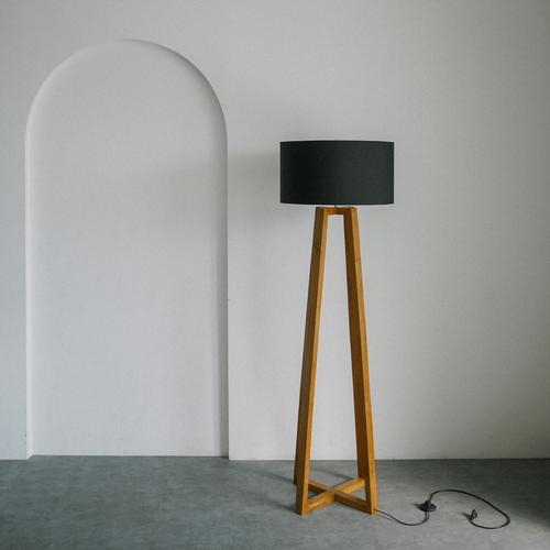 Jual Standing Lamp Collection NAMA (Lampu Kayu Hias) - Cokelat - Kab ...