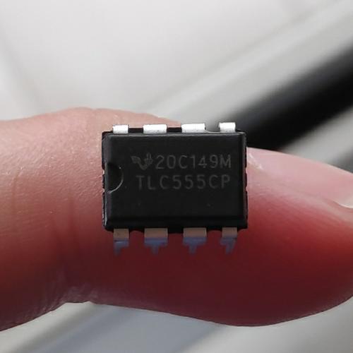 Jual IC timer TLC555 TLC 555 mirip NE555 NE 555 oscillator DIP8 - Kab ...