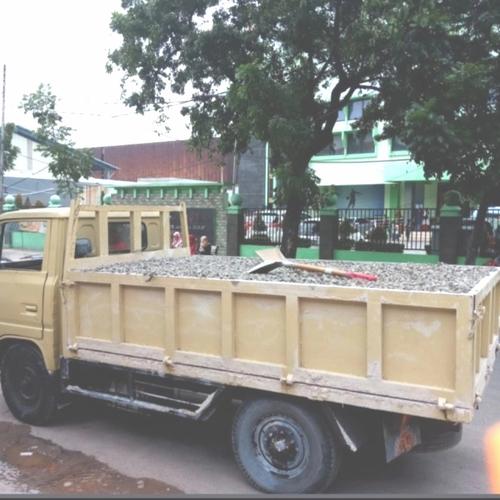 Jual 1 engkel split (3m3) + 20 sak semen gresik @40kg - Jakarta Barat ...