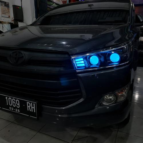 Jual Lampu custom innova reborn/ headlamp innova reborn projie/lampu ...