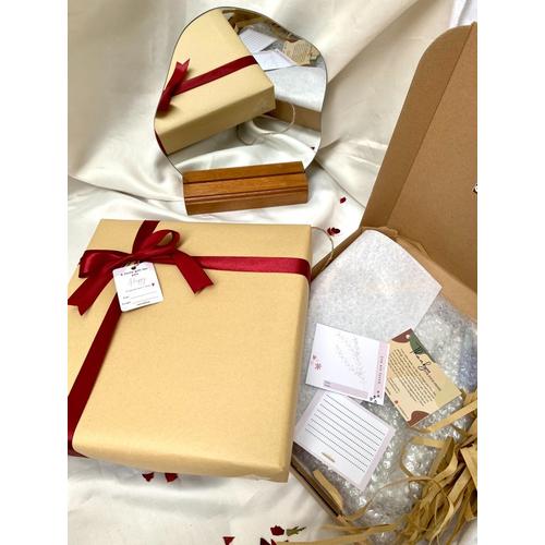 Jual Gift Box Aesthetic Mirror Hampers I Kado Ulang Tahun Wisuda Kado ...