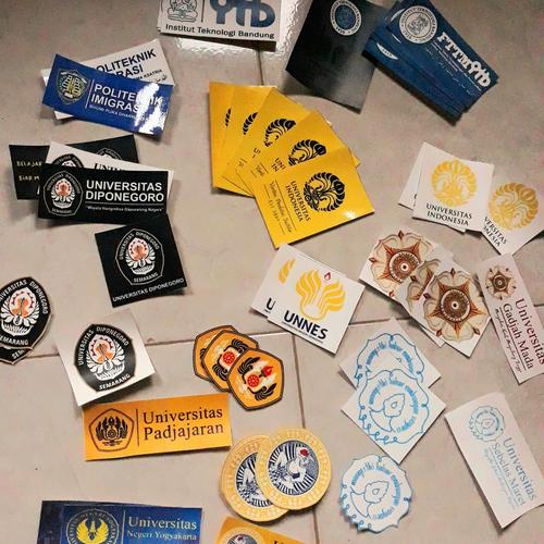 Jual Stiker Universitas ( UGM UI UNPAD ITB ITS UNS UNDIP UB UNY ...