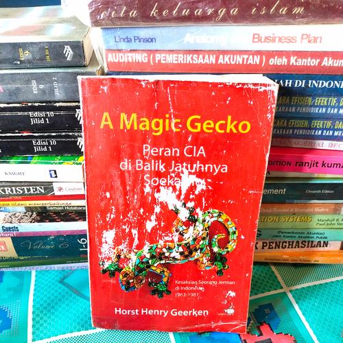 Jual Buku Ori A MAGIC GECKO Peran CIA di Balik Jatuhnya Soekarno ...