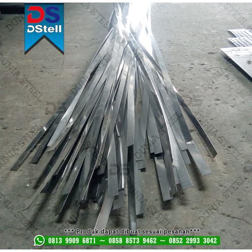 Jual Plat Strip Stainless 304 / Tebal 0.8 mm HL 2,5x244 cm - Jakarta ...