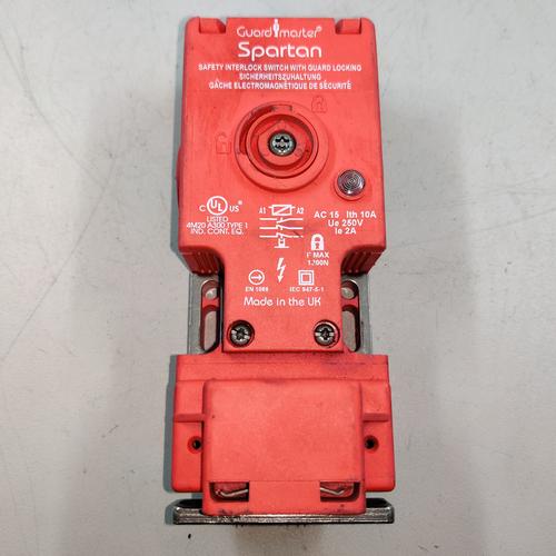 Jual Guardmaster SPARTAN Safety Interlock Switch 24V ACDC Type PG11 ...