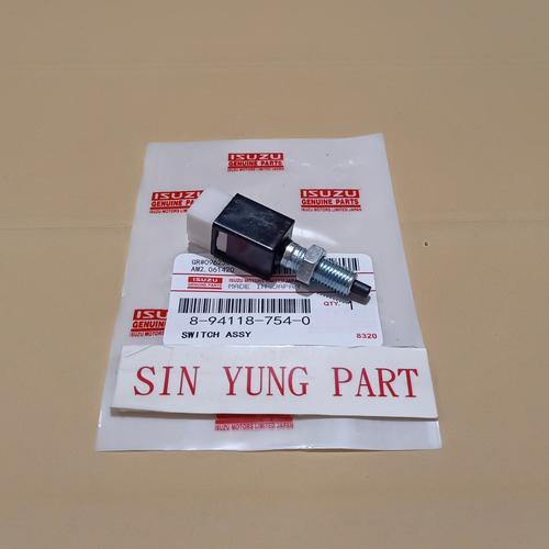 Jual Swit rem switch stop switch rem panther isuzu panther - Kota ...