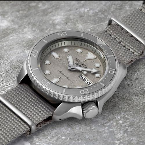 Jual Jam tangan pria seiko 5 sport srpg61 k1 Seiko SRPG61K1 Automatic ...