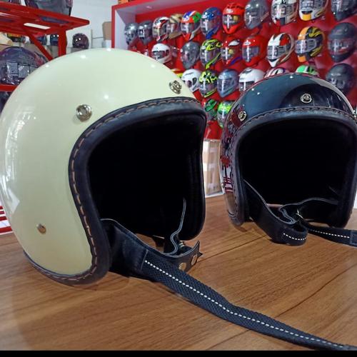Jual Helm slim custom fiber - list karet - Kota Bandung - Gito helm ...